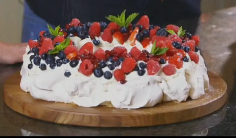 Mary Berry Pavlova Recipe: Christmas Special - Simple Home Cooked Recipes